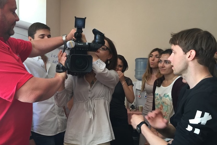 NEWSROOMS OF TV CHANNELS “UA: PERSHYI” AND “KULTURA” TAKE FIRST STEPS ...
