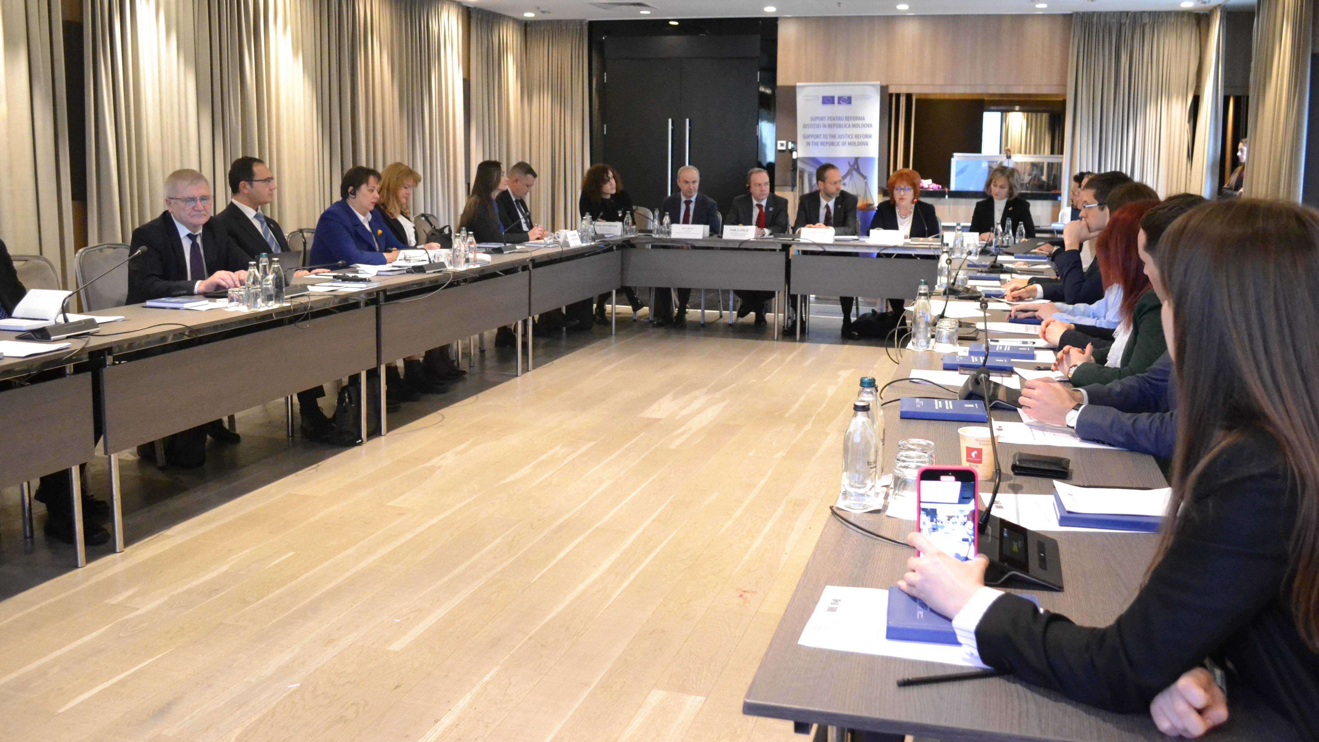 Judges and staff of the Constitutional Court participated in a seminar ...